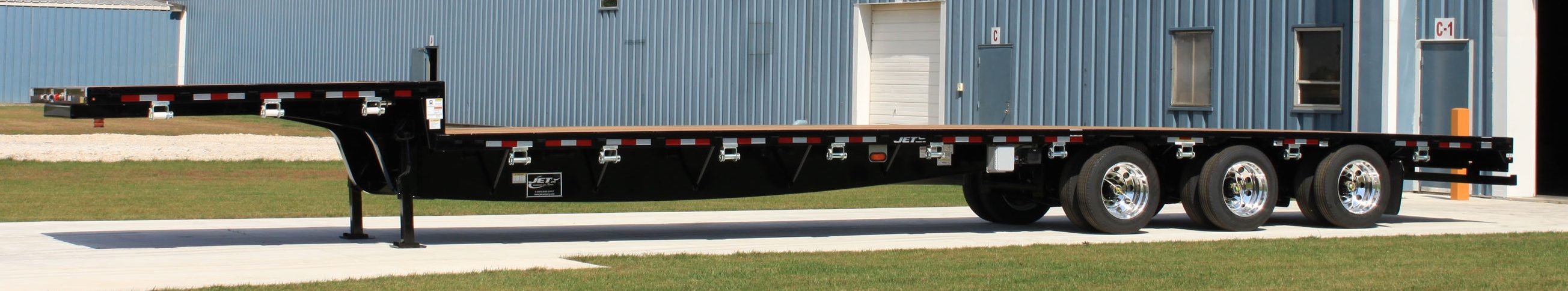 Drop-Deck-Trailer-Steel-Black-Triple-Axle-with-Aluminum-Wheels - Jet Co ...