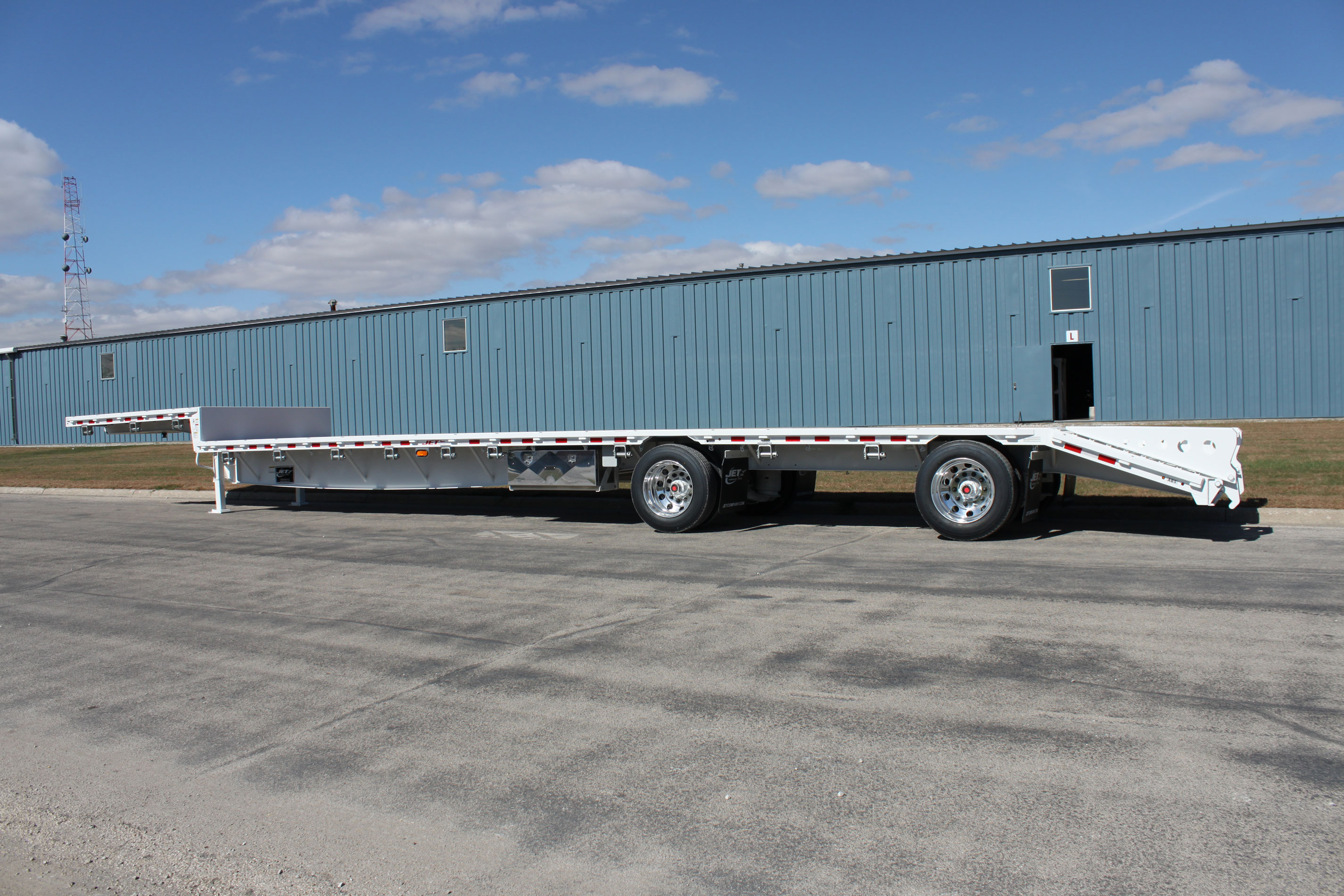 Drop-Deck-Trailer-White-Tandem-Spread-Axle-Steel - Jet Co Trailers