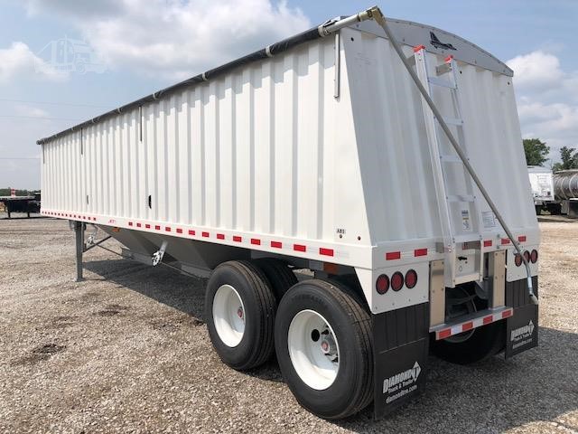 Jet Steel 34 grain hopper - Jet Co Trailers